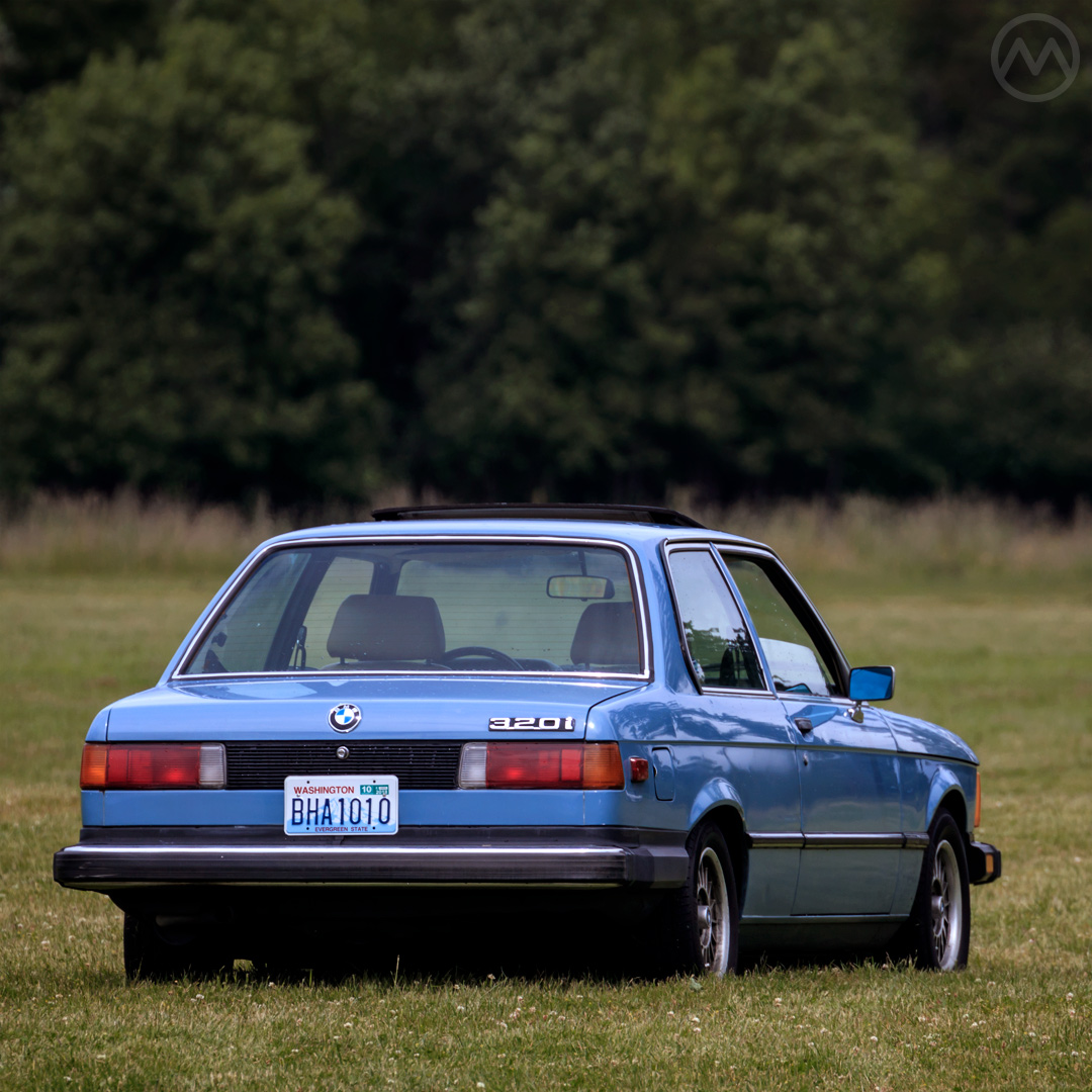The First 3-Series: BMW E21 - Old Motors