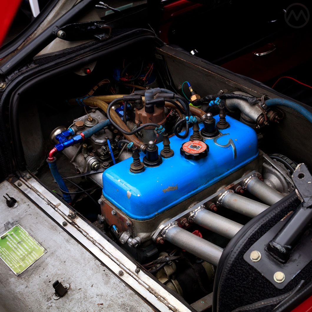 Bonnet Djet: The Mid-Engined Arms Race - Old Motors