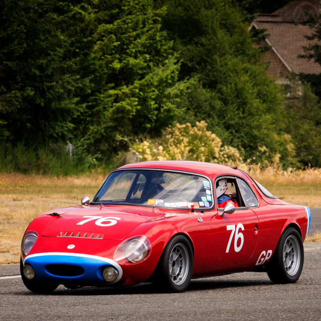 Bonnet Djet: The Mid-Engined Arms Race - Old Motors